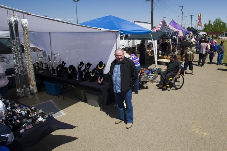 Deals have crowds hopping at Lodi flea market | News | lodinews.com