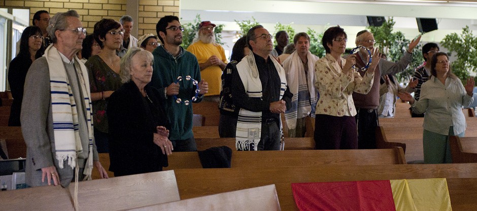 Beth Hallel Messianic Fellowship’s 10th anniversary worship ...