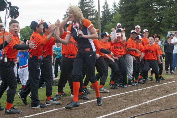 Lodi ballplayers celebrate opening day | News | lodinews.com