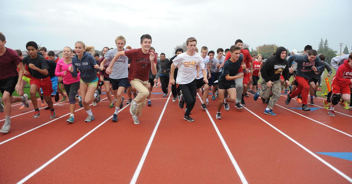 Lodi High School students shrug off rain during first run on new all ...