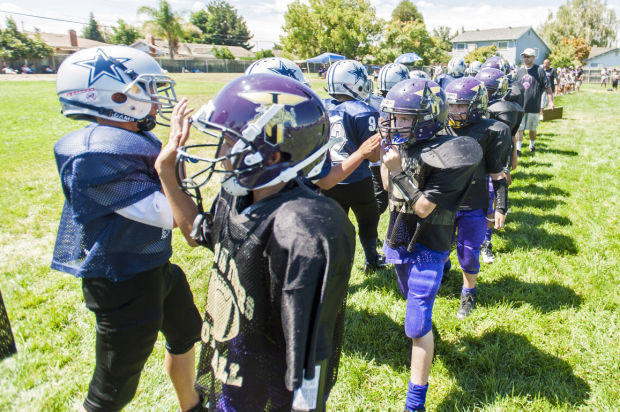 Lodi Junior Flames host youth football jamboree | Sports | lodinews.com