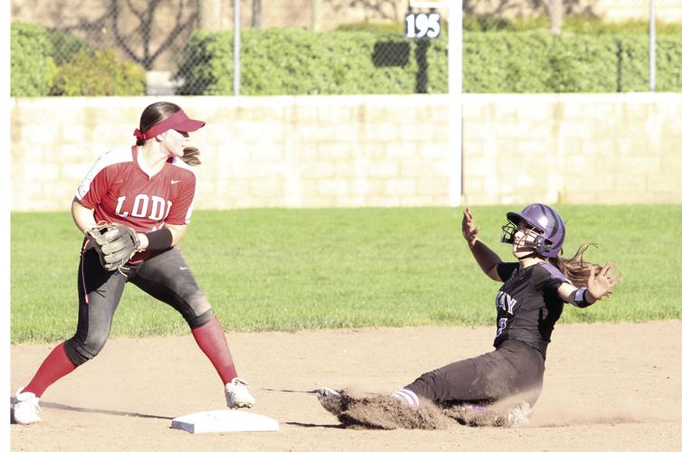 High school softball: Flames’ bats too hot for Tigers | Sports ...