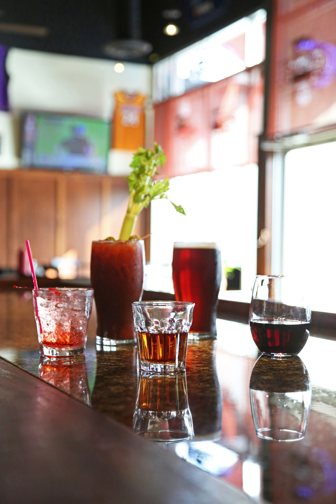 Shep’s sports bar: Spicy wings, icy drinks seven days a week | Dining ...