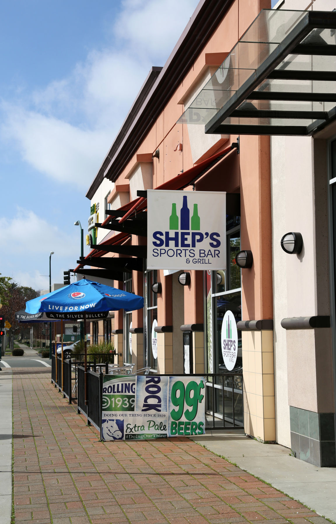 Shep’s sports bar: Spicy wings, icy drinks seven days a week | Dining ...