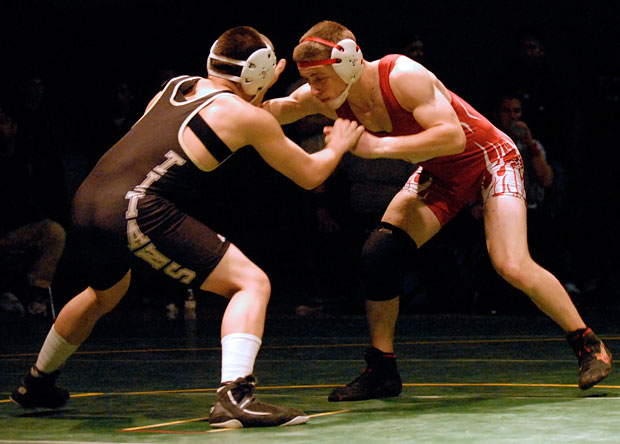 Wrestling: Lodi defends league title as four Flames win divisions ...