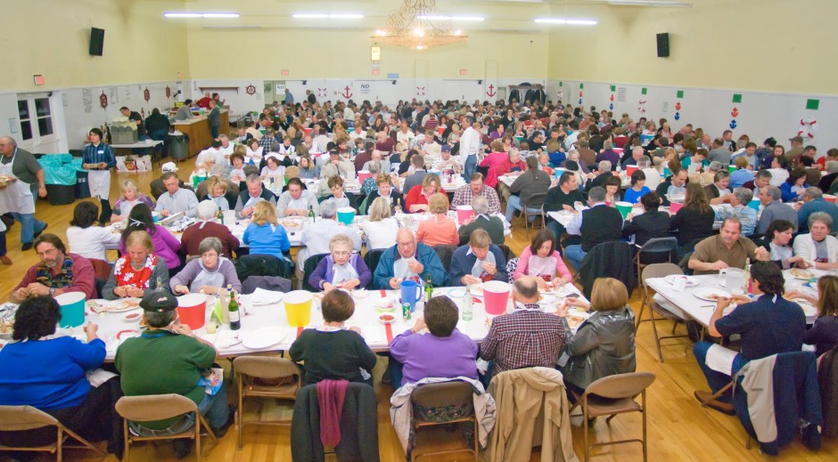 Lodi Italian Club crab feed | Happenings | lodinews.com