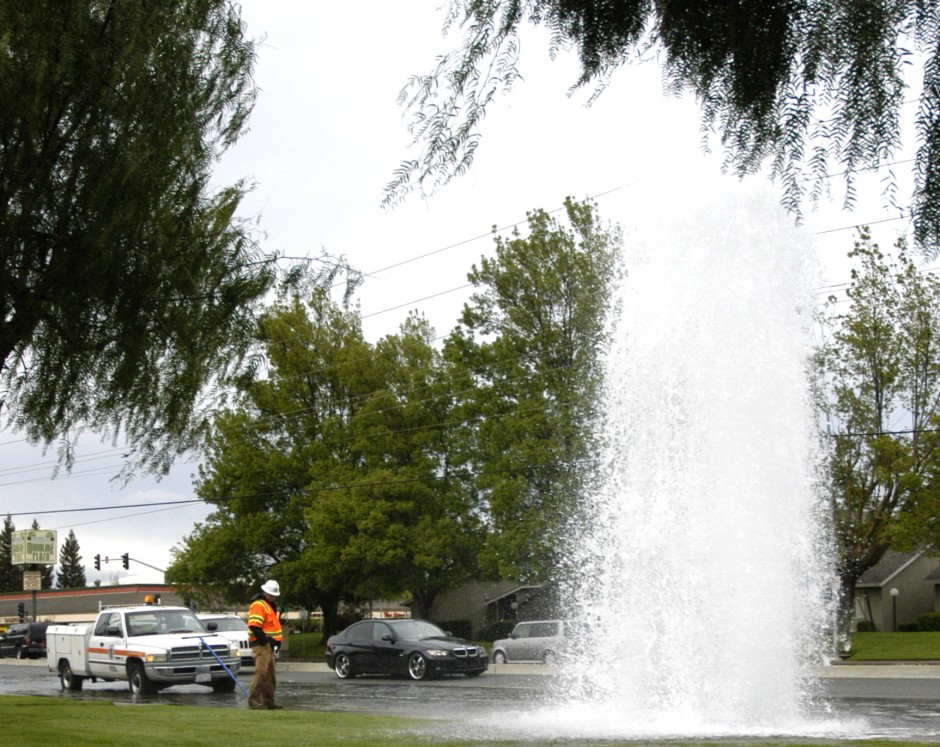 Water skyrockets into air after car hits fire hydrant in Lodi | News ...