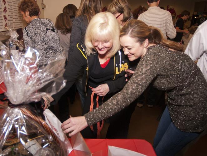 LOEL Center eighth annual crab feed | Happenings | lodinews.com