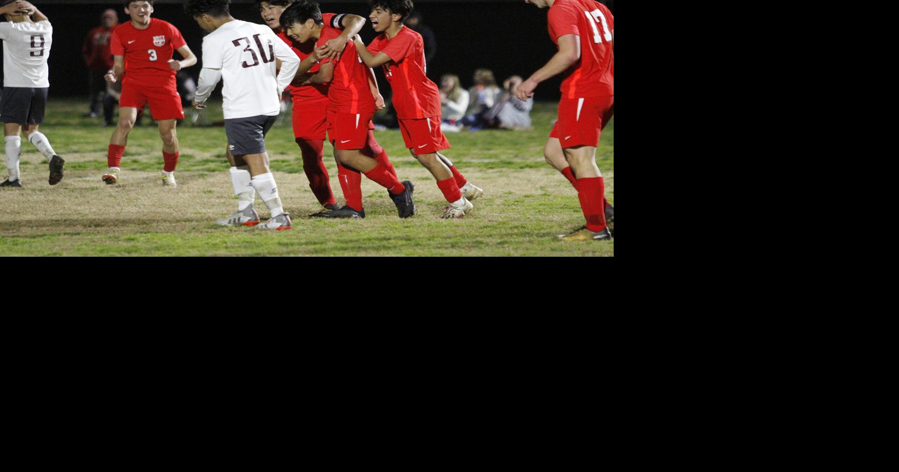 Lodi ends boys soccer playoff drought | Sports | lodinews.com