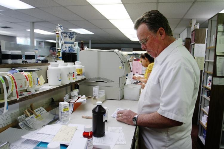 Hunnell’s Medical Arts Pharmacy closes | News | lodinews.com
