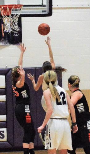 Dicken, Lady Chiefs edge Aces in overtime | Sports | logandaily.com