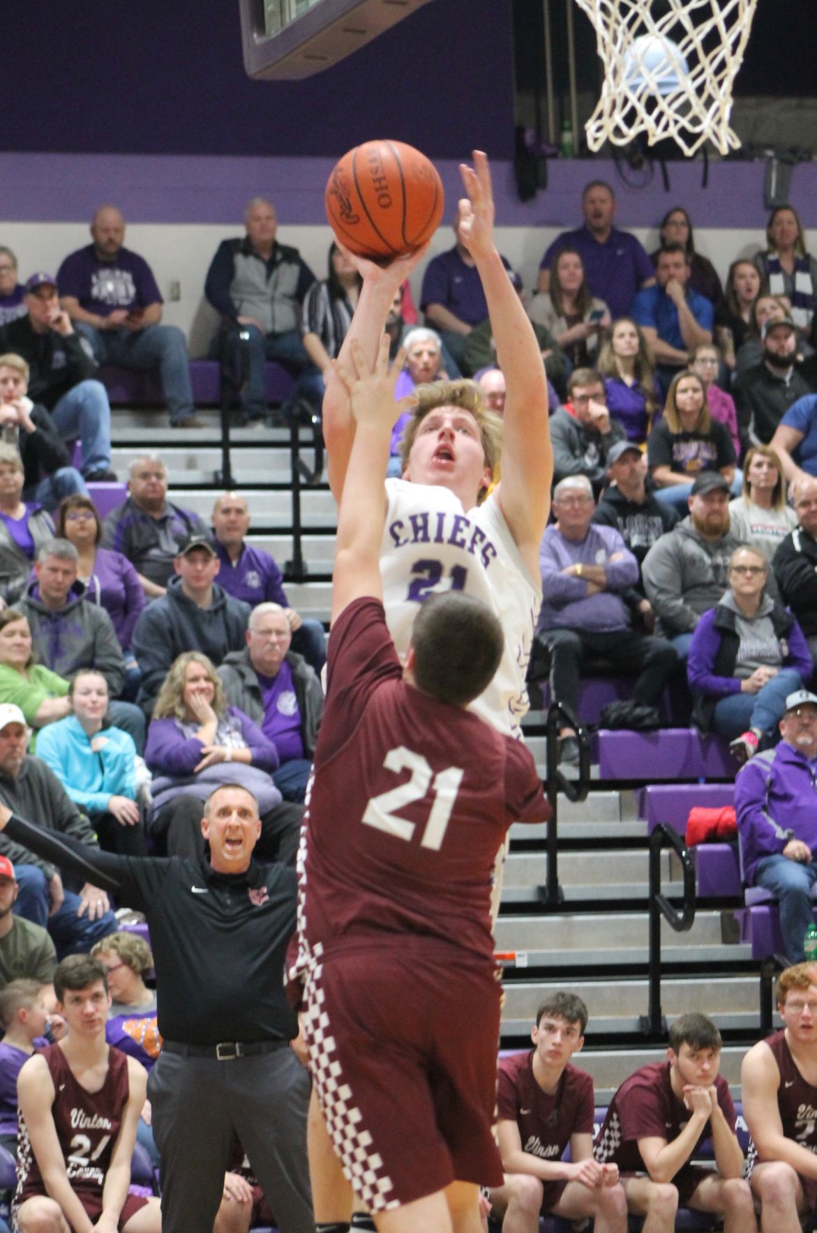 Varsity wins last home game of season | Sports | logandaily.com