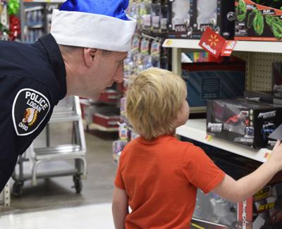 Santa needs help with Christmas in Hocking County | News | logandaily.com