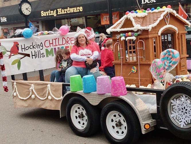 Christmas parade a hit | Events | logandaily.com