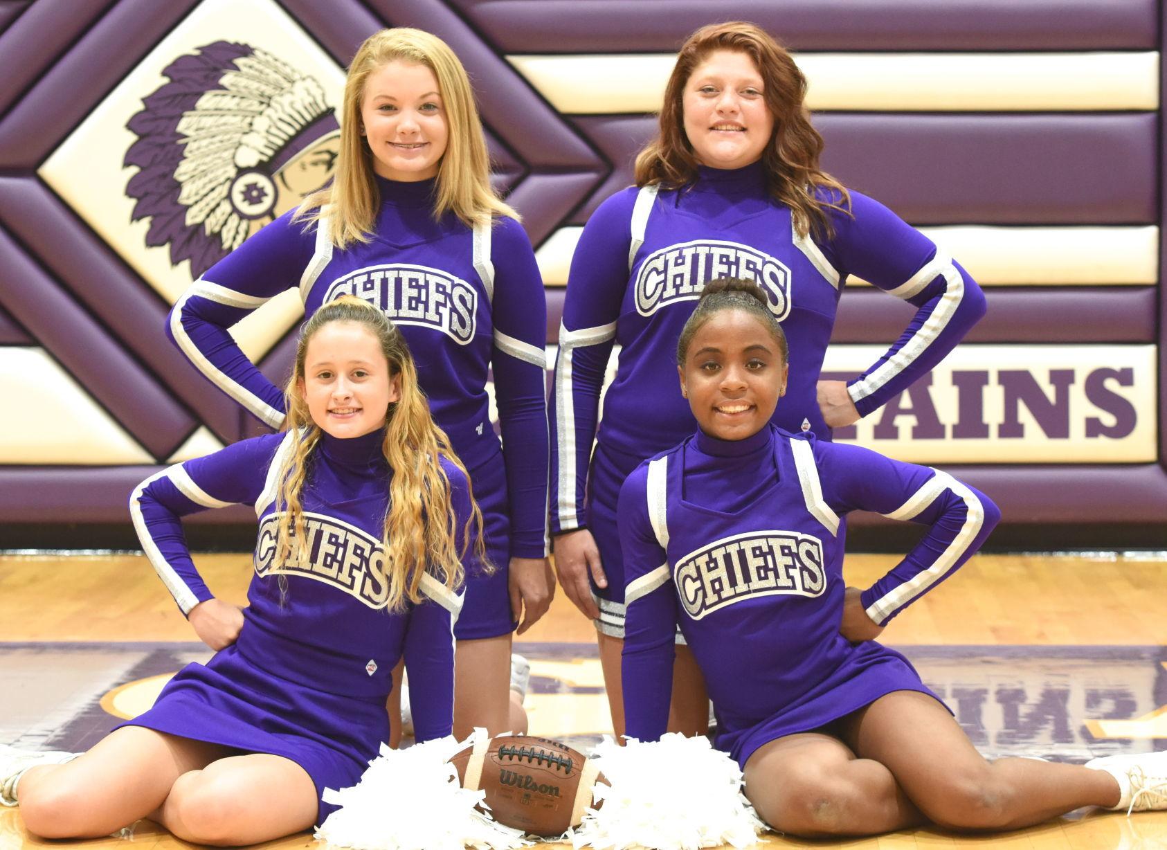 Logan eighth-grade football cheerleaders | Sports | logandaily.com