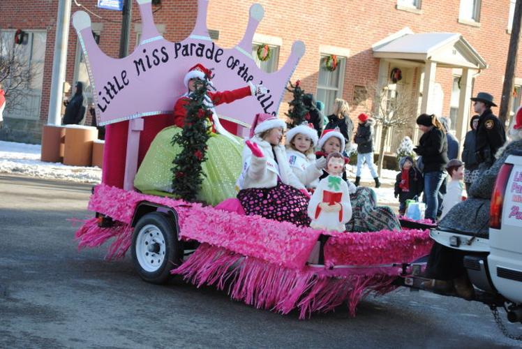 Logan Santa Parade | News | logandaily.com