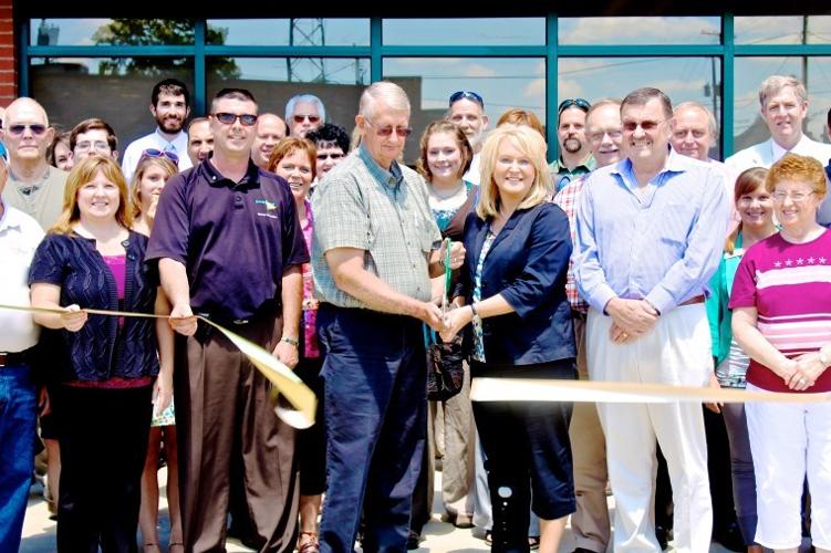 Chamber of commerce, CIC grand opening held | News | logandaily.com