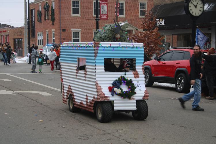 Christmas parade | Holiday | logandaily.com