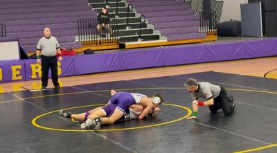 Chieftain grapplers remain unbeaten in OCC wrestling | | logandaily.com