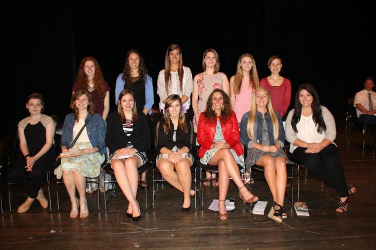 LHS seniors recognized during scholar's night | News | logandaily.com