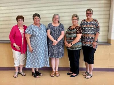 School district recognizes retirees | News | logandaily.com