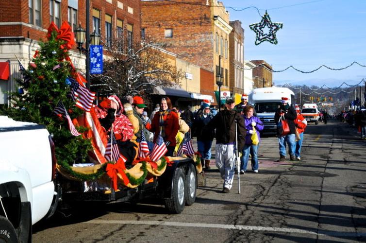 Logan Santa Parade | News | logandaily.com