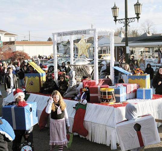 Santa Parade in Logan | News | logandaily.com