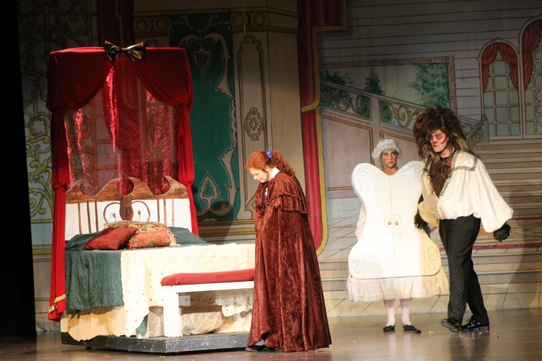 LHS students perform 'Beauty and The Beast' | News | logandaily.com