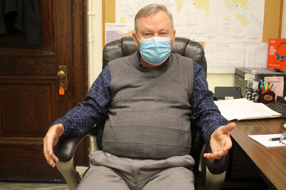 Auditor looks back on 27 years of service | News | logandaily.com