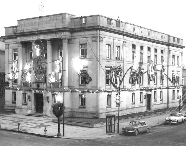 Christmas lights making history | Bicentennial | logandaily.com