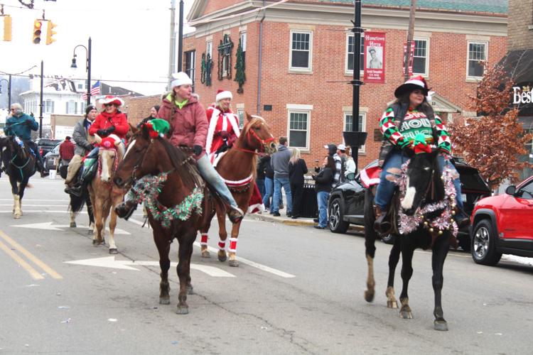 Christmas parade | Holiday | logandaily.com
