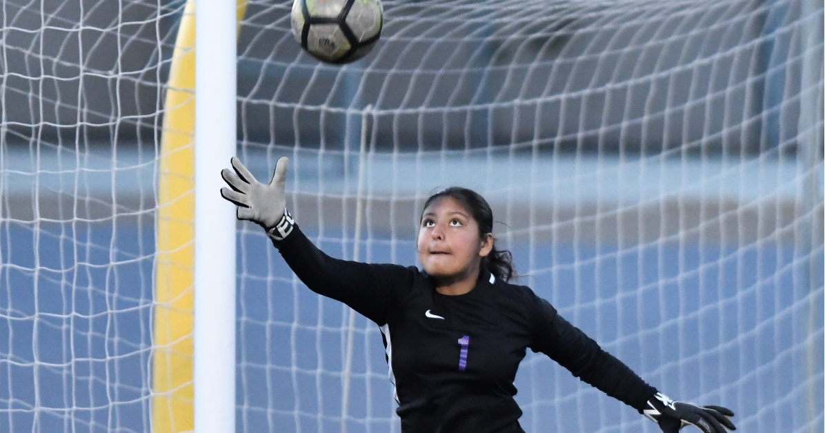Readers vote Righetti's Regina Reyes Player of the Week | Sports News ...