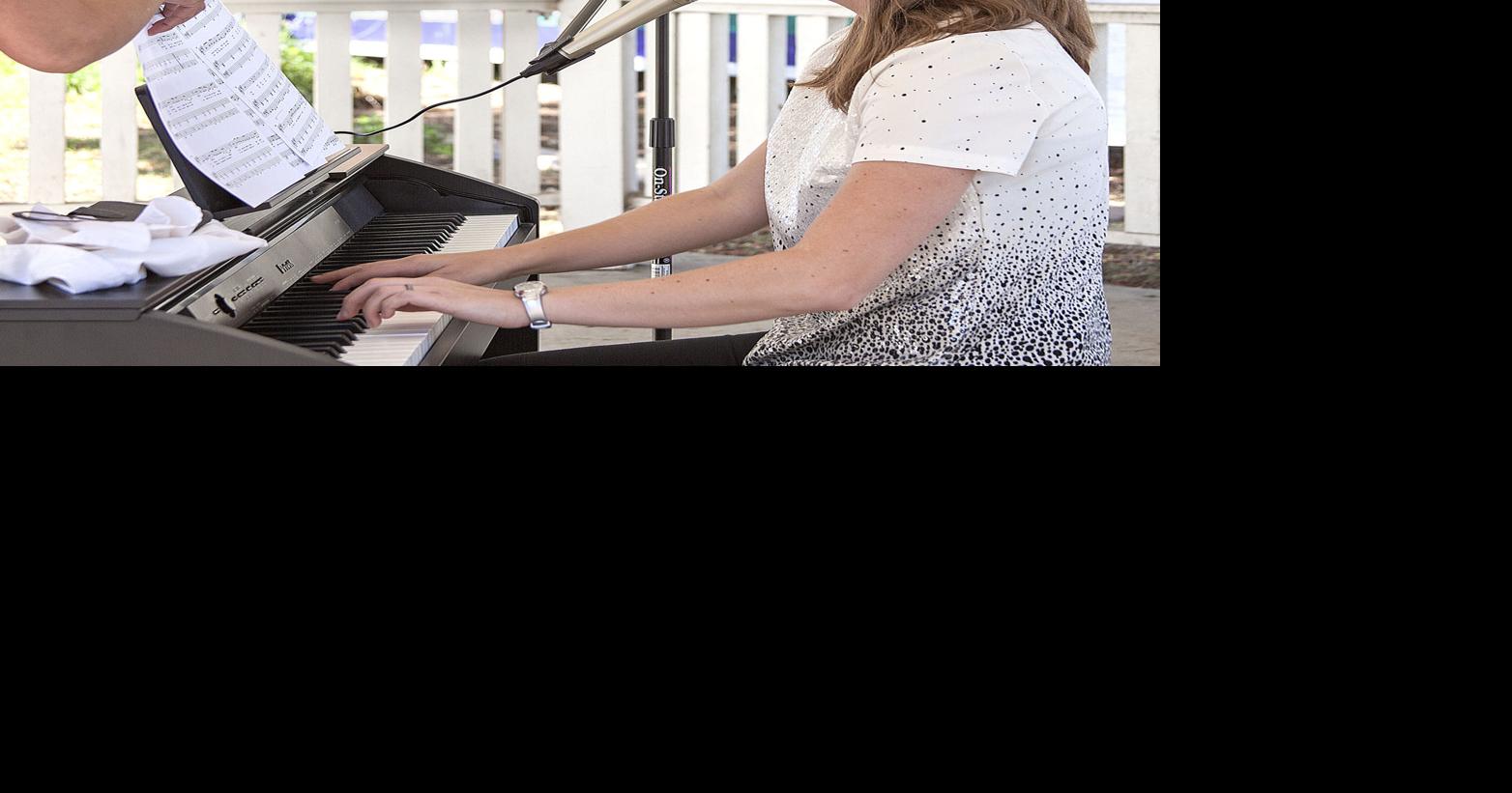 Singer Sarah Raines looking to spread voice on Central Coast | Local ...