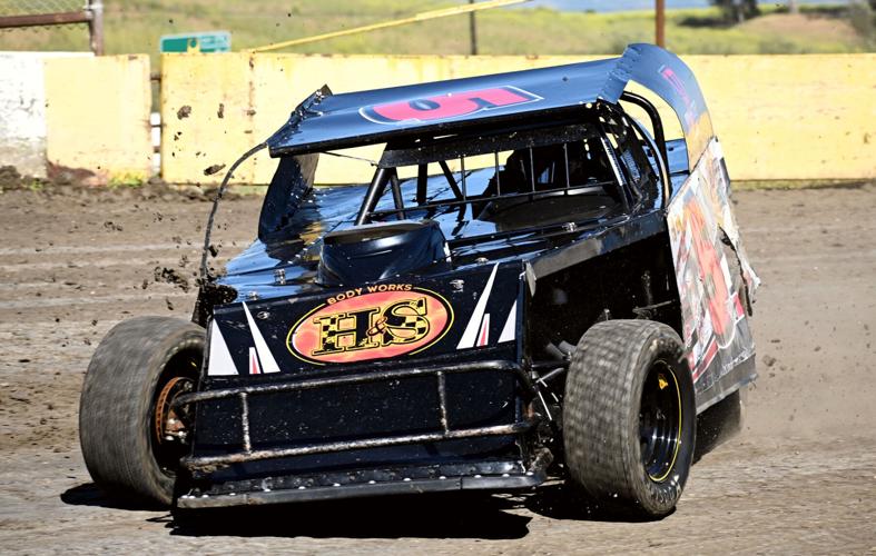 Drivers hit the track at the Santa Maria Speedway for practice session ...