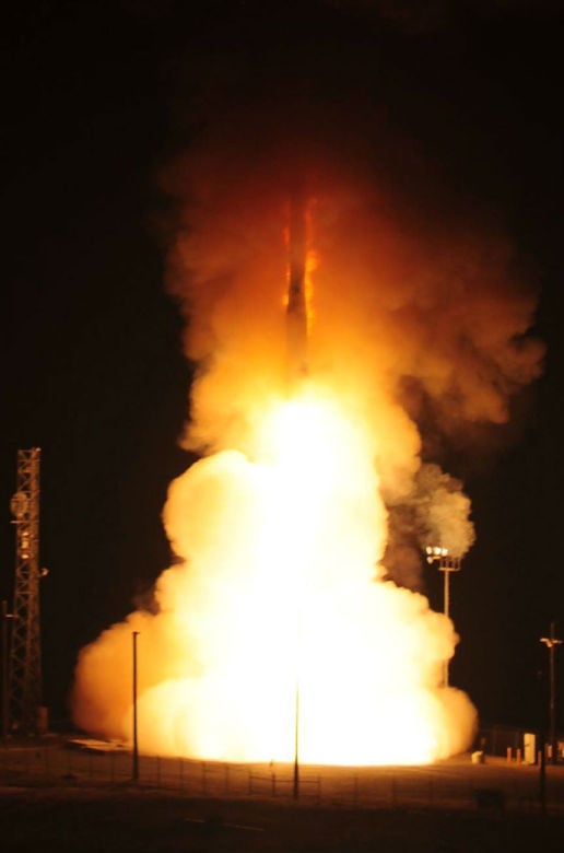 Minuteman III missile launches from Vandenberg | Local News ...