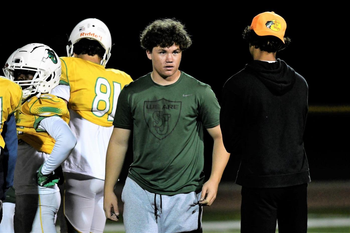 Mark Crisp working his way back to the field... again | | lompocrecord.com