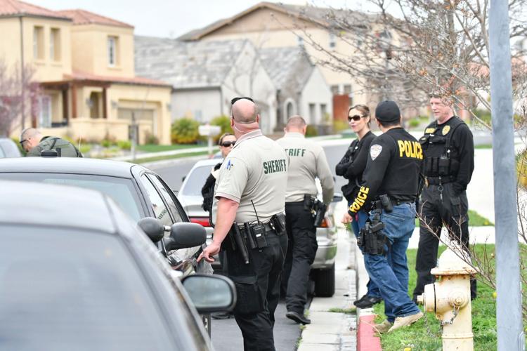 Convicted felon at large after deputies attempt to serve search warrant ...