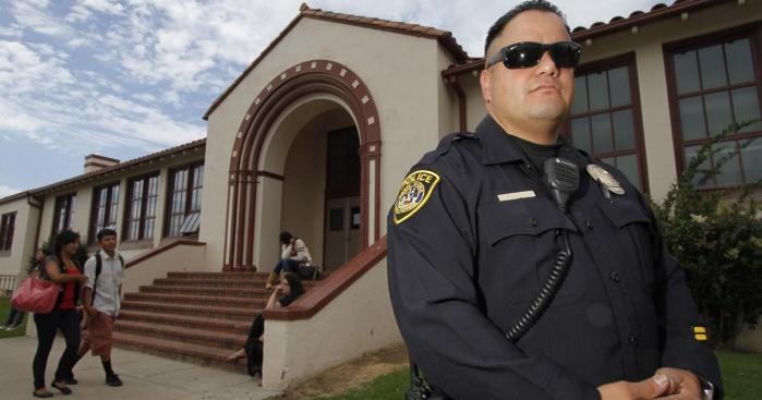 Santa Maria police officer goes above and beyond call of duty | Crime ...