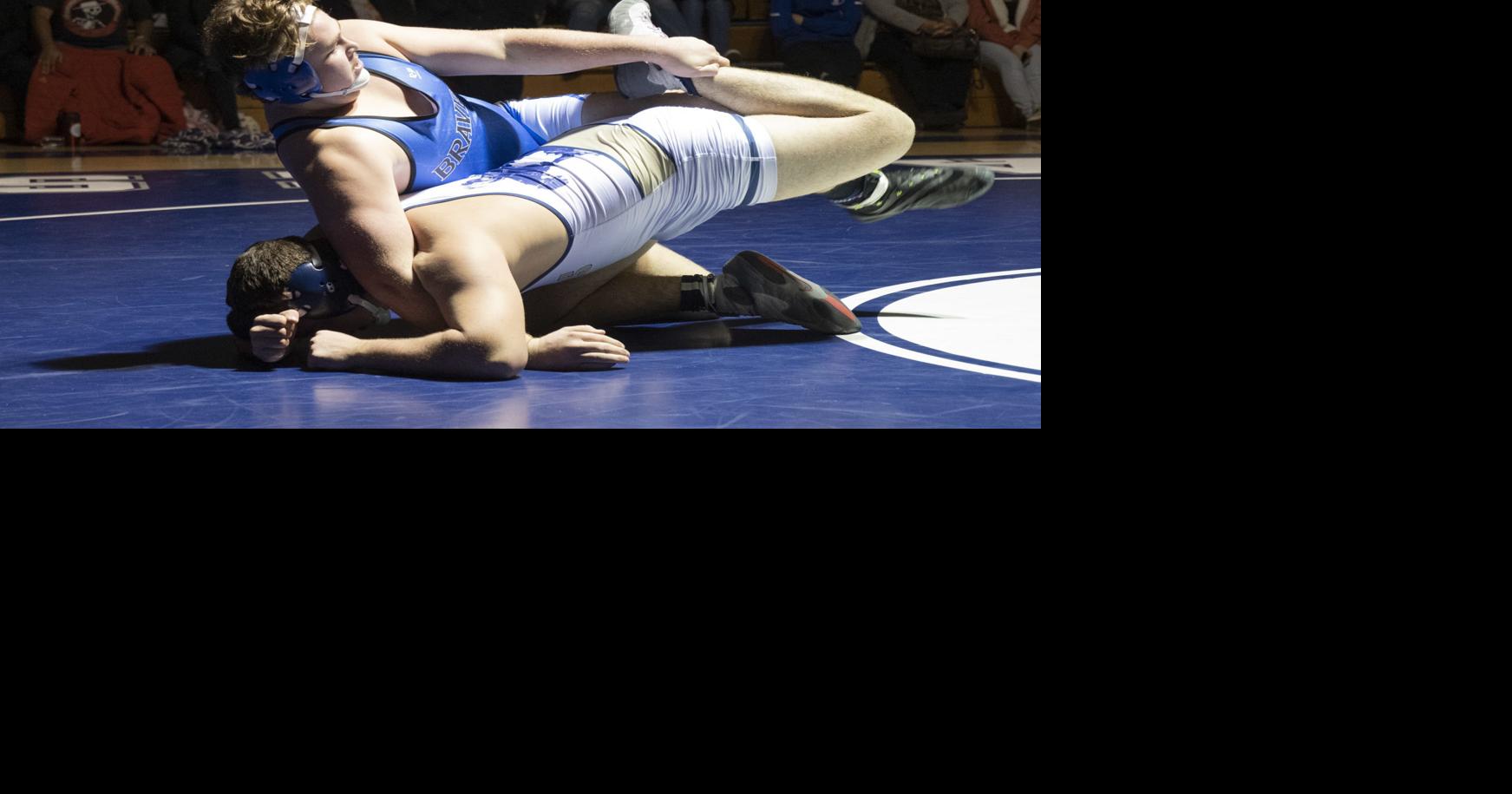 Hayes brothers lead Lompoc Braves wrestling | Local Sports ...