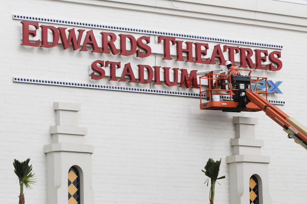 Edwards Theaters on target for next month | Local News | lompocrecord.com