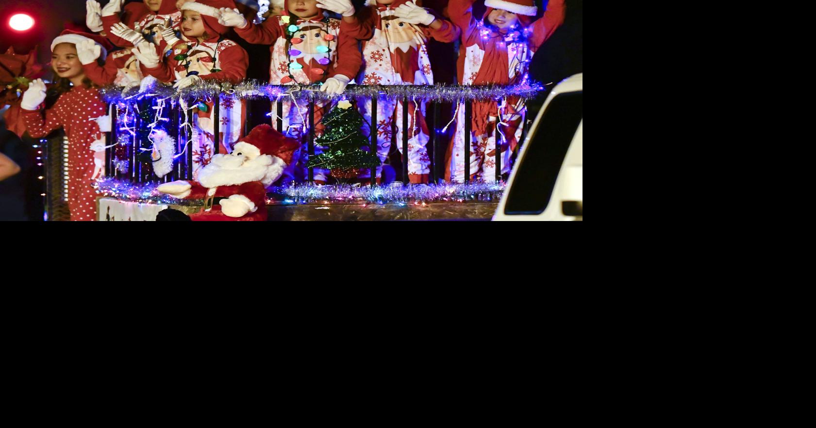 Lompoc streets turn into Winter Wonderland for annual Christmas parade ...