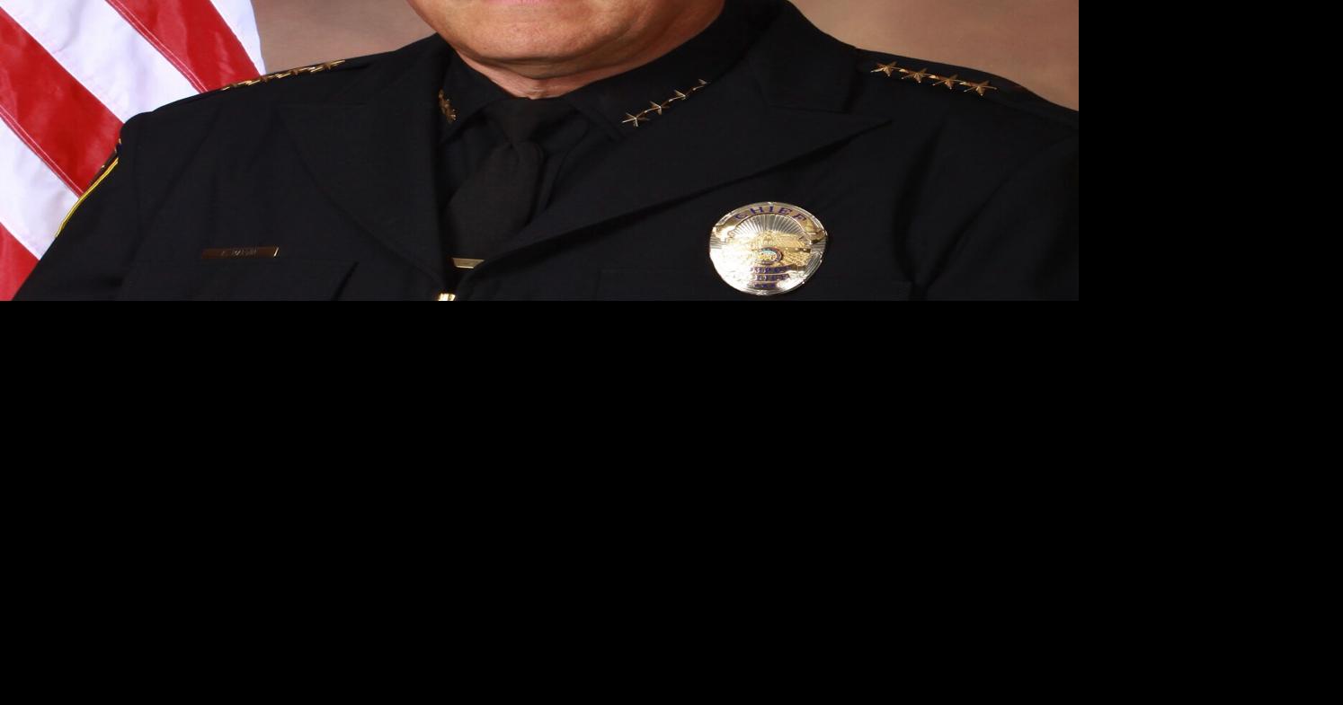 New Lompoc police chief Kevin Martin sworn in Tuesday during pinning ...