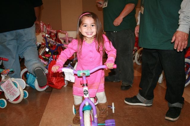 Fabing bike drive nets nearly 100 bicycles | Local News | lompocrecord.com