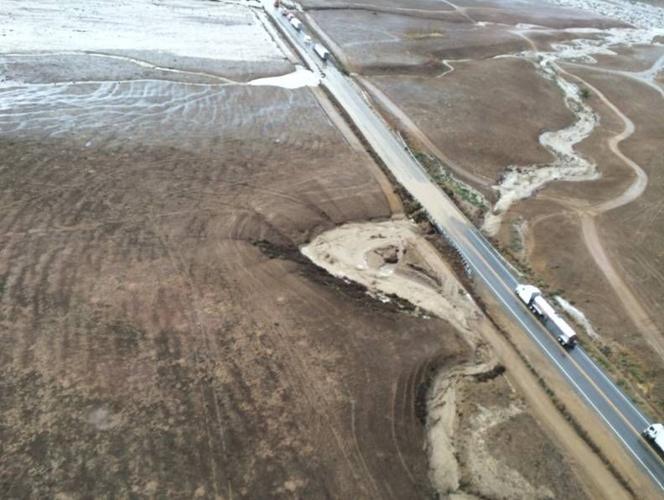 Flash flood shuts down Highway 166; more than 100 vehicles stranded ...