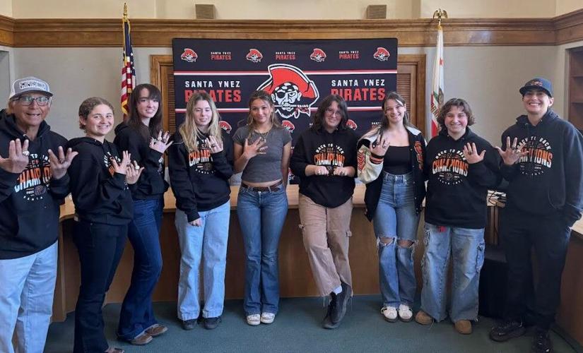 Pirates girl golfers repeat as CIF Central Section Division 2 champs ...
