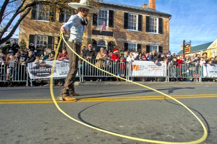 PHOTO GALLERY: Christmas in Middleburg | Archives | loudounnow.com