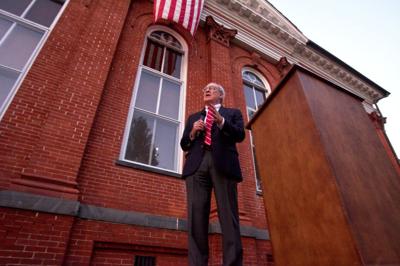 Courthouse War Monuments Illuminated | Archives | loudounnow.com