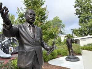 King, Obama Statues Unveiled at Douglass Community Center | News ...