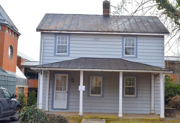 Leesburg Council Eyes Property Purchase for Town Hall Expansion ...