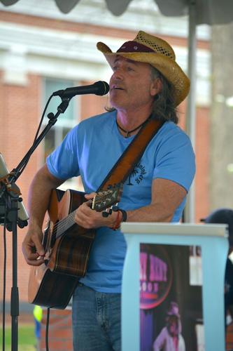 Dave Mininberg Trades Teaching for Trop Rock | Get Out Loudoun ...